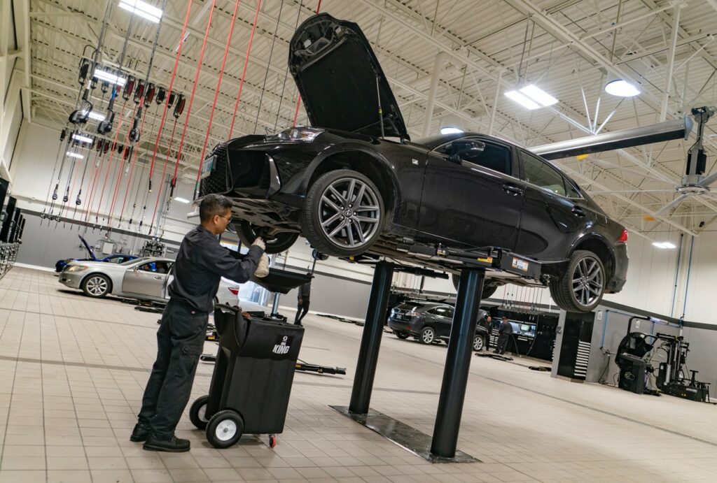 Lexus Dealership in Winnipeg, MB | Birchwood Lexus